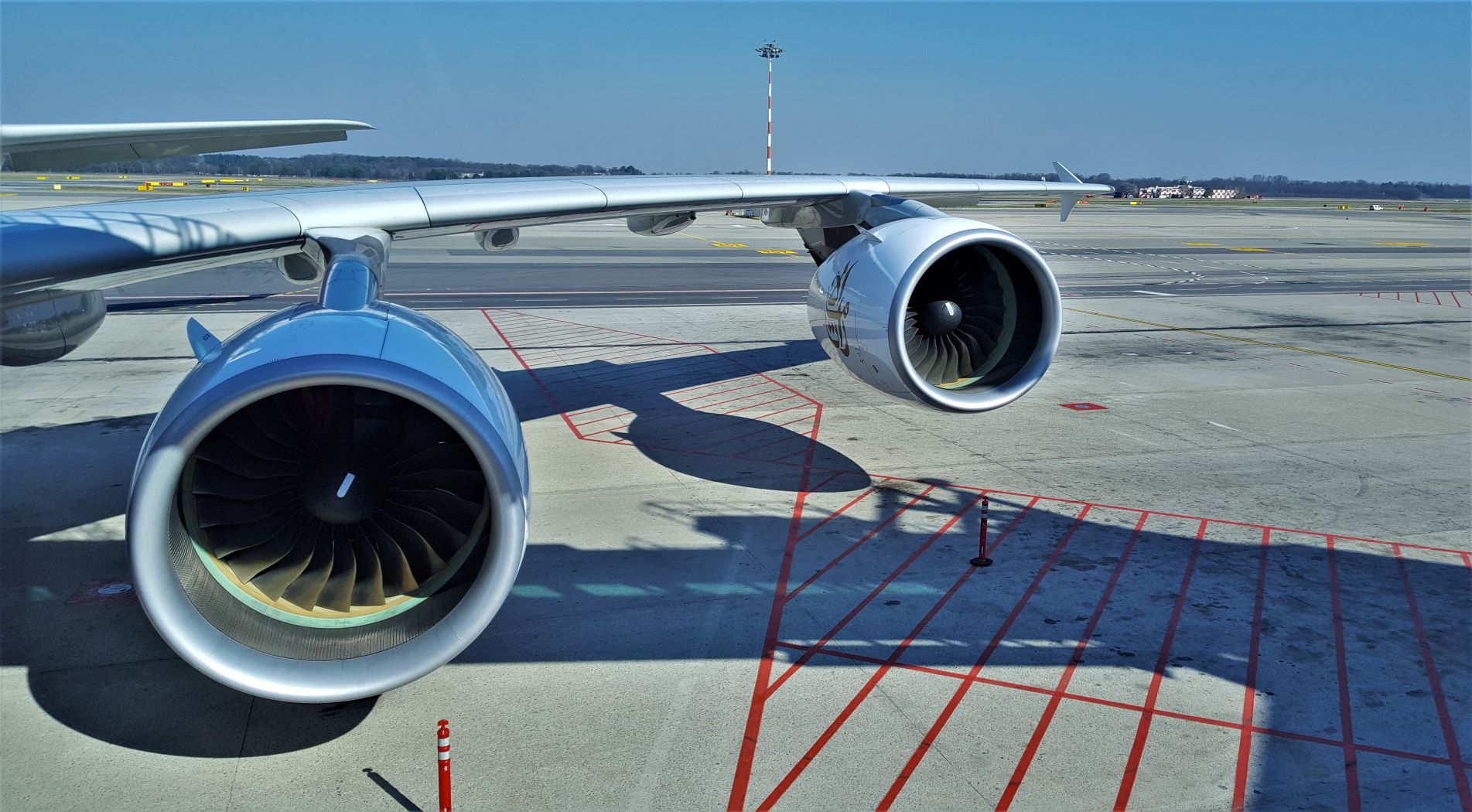 Despre călătoria cu avionul - Sfaturi de călătorie • TraseuNemarcat.ro